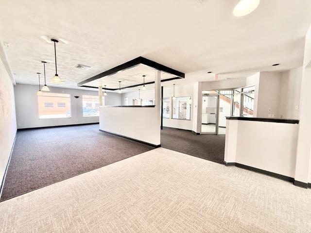 135 W Main St W Main Street