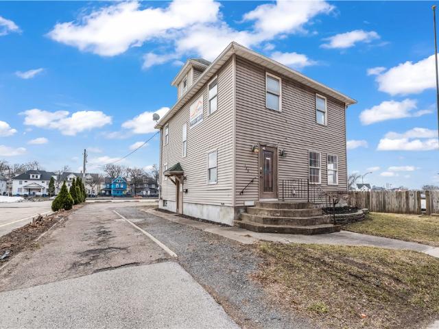 135 W Ridge Road