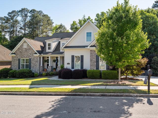 135 Woodstone Way