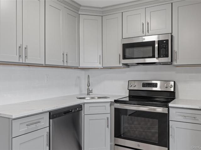 135 Wakefield Avenue 204