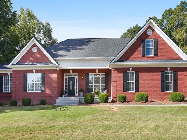 135 Whipporwill Dr, Oxford, GA 30054 in Oxford, Georgia