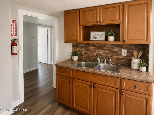 135 Whitehead Avenue Unit upstairs