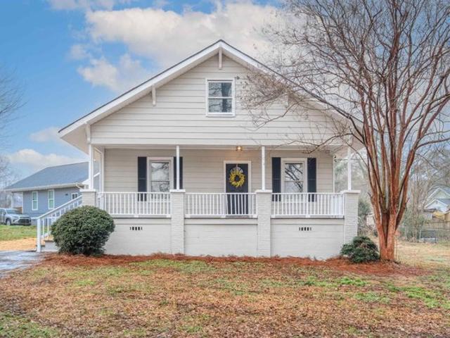 135 Whitin St, Spartanburg, SC 29320