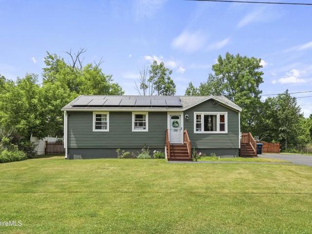 135 Tamarack Ave, Lee, MA 01238