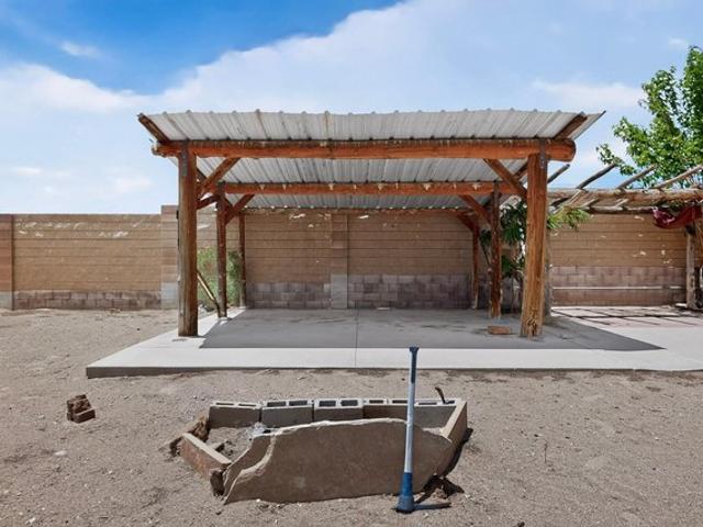 135 Tarpon Ave SE, Rio Rancho, NM 87124
