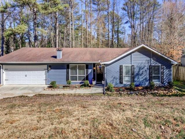 135 Terramont Ct, Roswell, GA 30076
