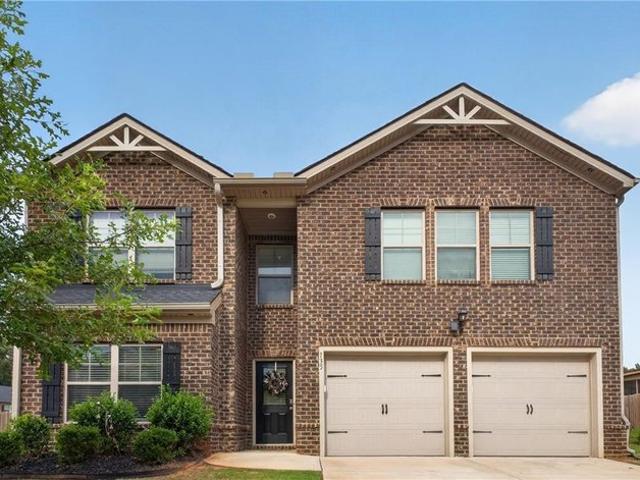 135 Twin Lakes Dr, Covington, GA 30016