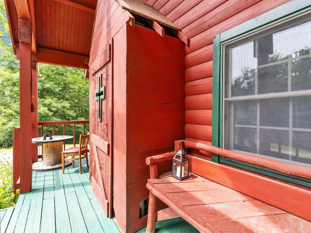 135 Upper Pratt Pond Road