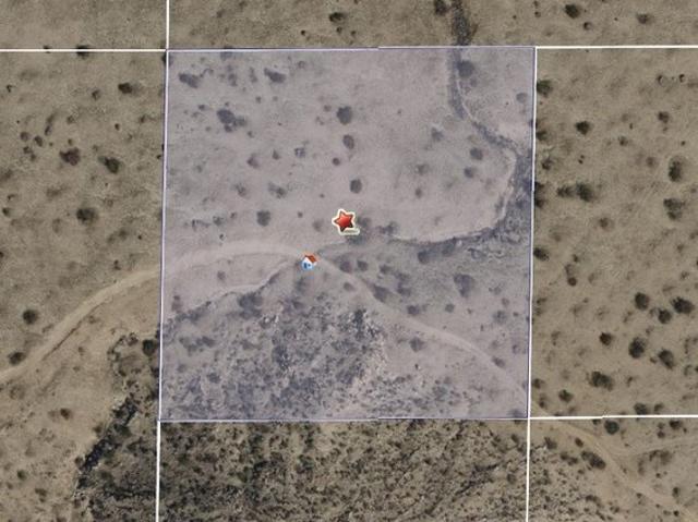 135 Vic Ave # M12, Palmdale, CA 93591