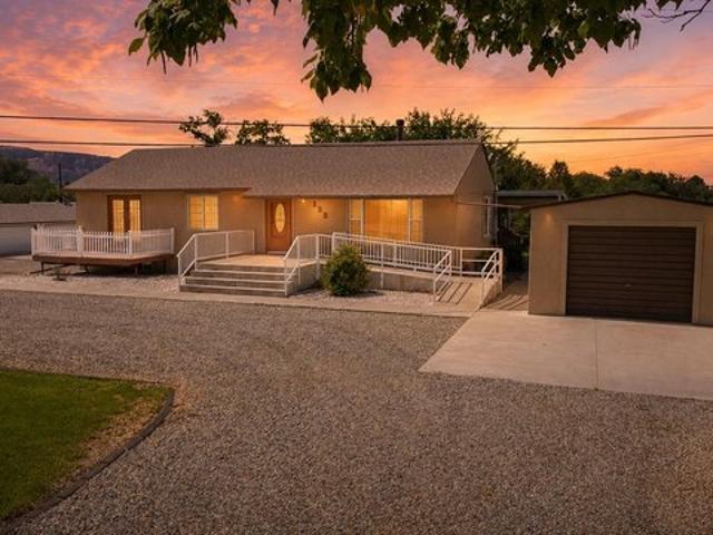 135 Vista Grande Dr, Grand Junction, CO 81507