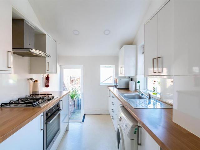£100pppw, Dinsdale Road, Sandyford, NE2 5 bed maisonette to rent £2,166 pcm £500 pw