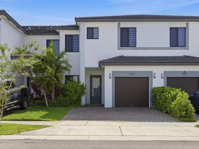 13642 SW 157th Pl Unit 0, Miami, FL 33196