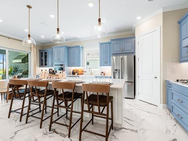 13647 Buchanan Dr, Palmetto, FL 34221