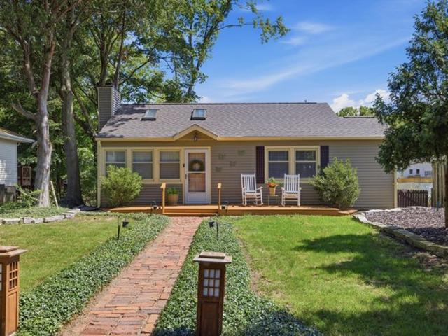 13647 Prairie Rd, Harbert, MI 49115