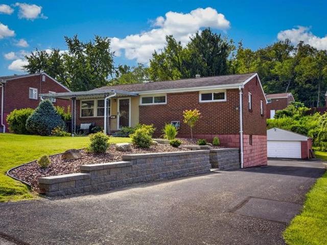 13644 Ormsby Dr, Irwin, PA 15642