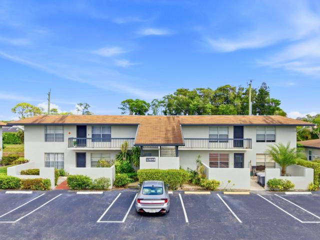 13648 Coconut Palm Ct, Unit A, Delray Beach, FL 33484 | MLS #B26000