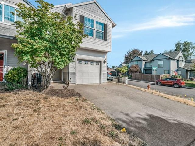 13648 Garden Meadow Dr, Oregon City, OR 97045