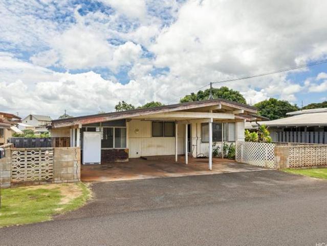 1364 Hoohulu St, Pearl City, HI 96782