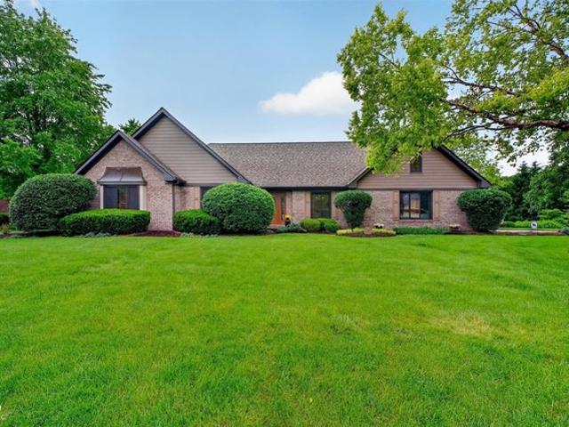 1364 Kingsway Dr, Avon, IN 46123