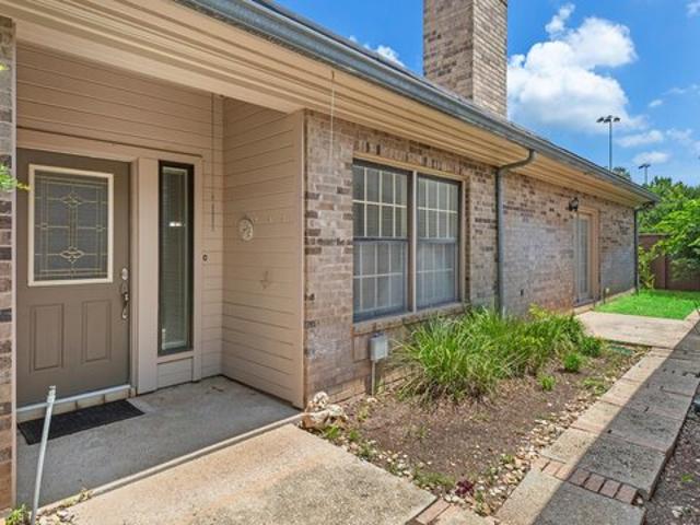 1364 Patio Dr