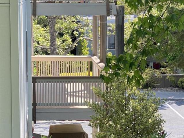 1364 Running Springs Rd #8, Walnut Creek, CA 94595