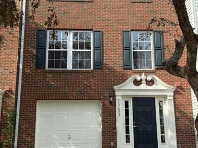 13653 Saint Johns Wood Pl, Herndon, VA 20171