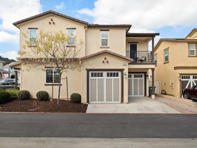 13650 Gray Hawk Way, Valley Center, CA 92082