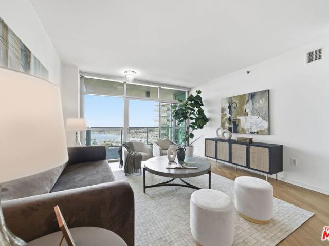 13650 Marina Pointe Drive 1603