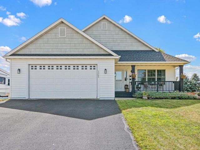 1365 Martin Ct, New Richmond, WI 54017