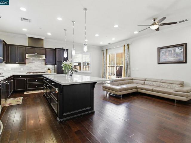 1365 Bayberry View Ln