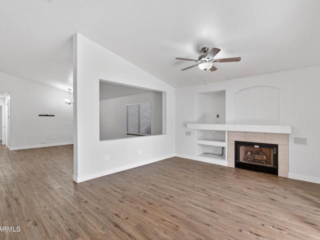 1365 e betsy lane
