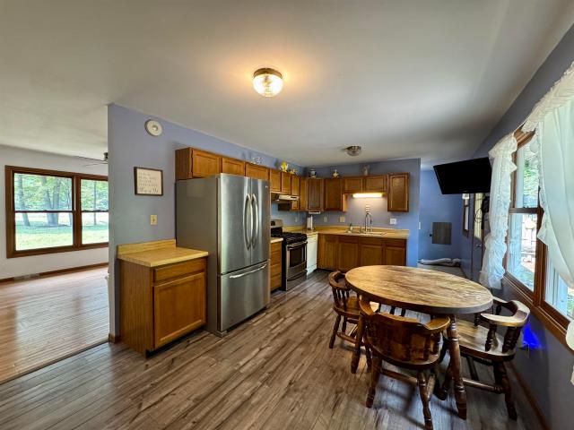 1365 E Burt Road