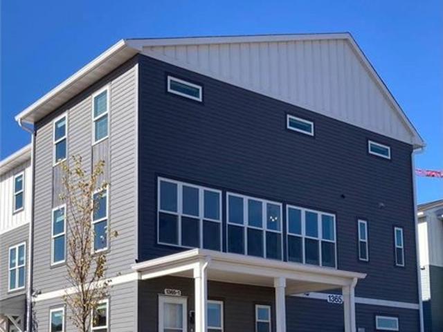 1365 Howard St N Unit 1, Saint Paul, MN 55119