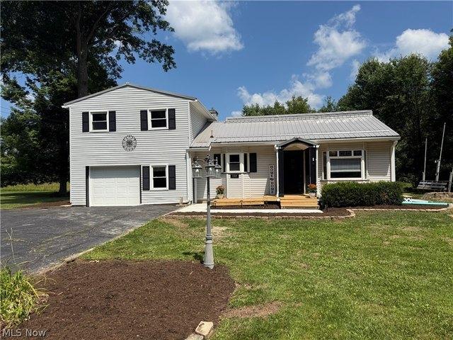 1365 Jewel Bay Rd, Cortland, OH 44410