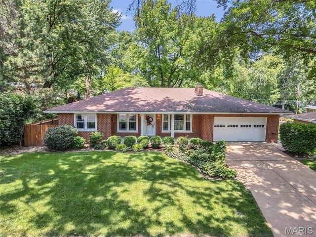 1365 Saint Joseph St, Florissant, MO 63033