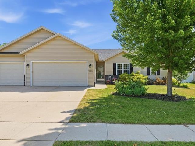 1365 Savannah Woods Dr, Edgerton, WI 53534