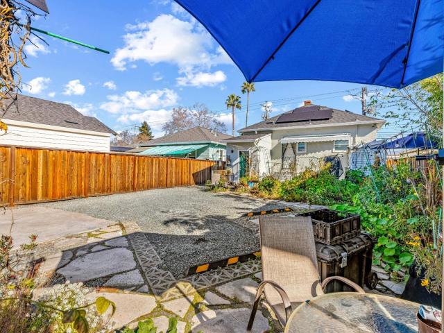 1365 Vine Street