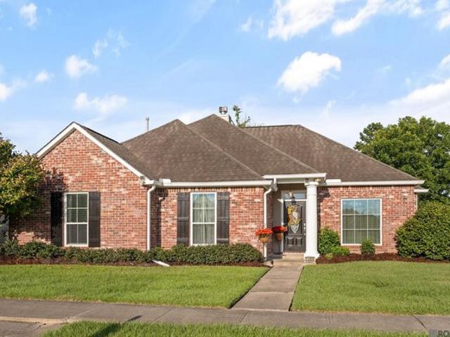 1365 Woodway Dr, Baton Rouge, LA 70816