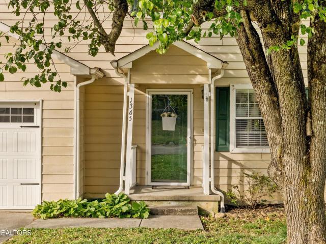 1365 Woodridge Drive
