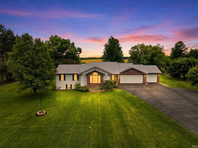 1366 E US Highway 33 57, Churubusco, IN 46723