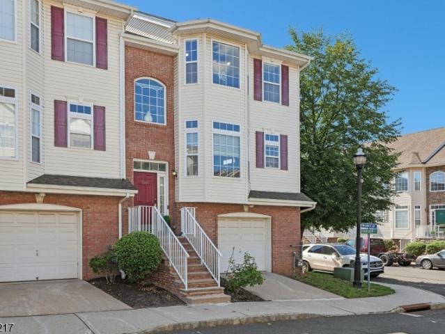 1366 Genovese Ln