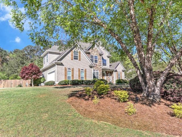 1366 Tamarack Lakes Drive