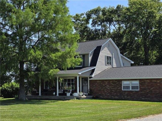 13670 N County Road 100E, Sullivan, IL 61951