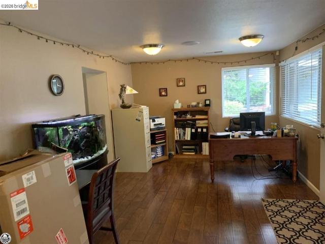 13676 Tuolumne Rd
