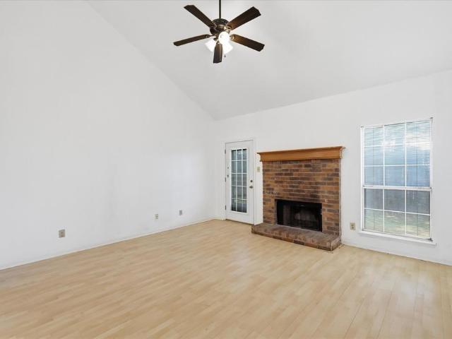 1367 Mimosa Lane