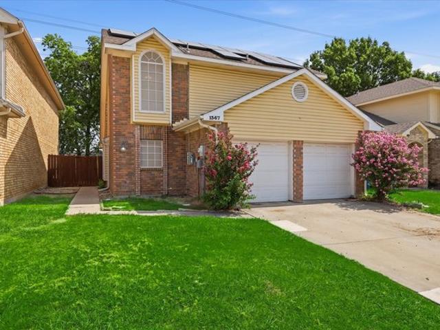 1367 Mimosa Ln, Lewisville, TX 75077