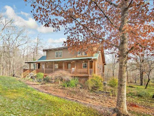 1367 Big Sky Dr, Hamilton, GA 31811