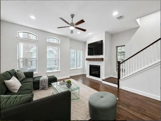 1367 Branchwood Place