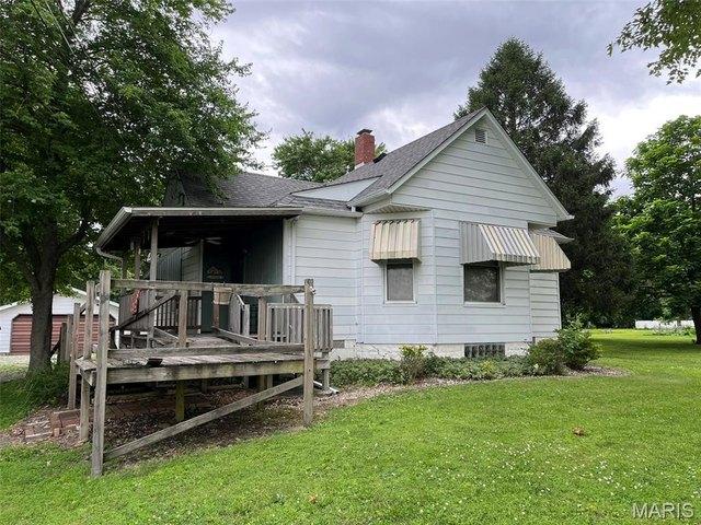 1367 Historic Old Route 66, Staunton, IL 62088