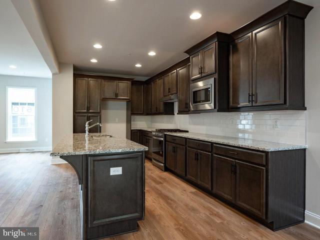 1367 Station House Ln